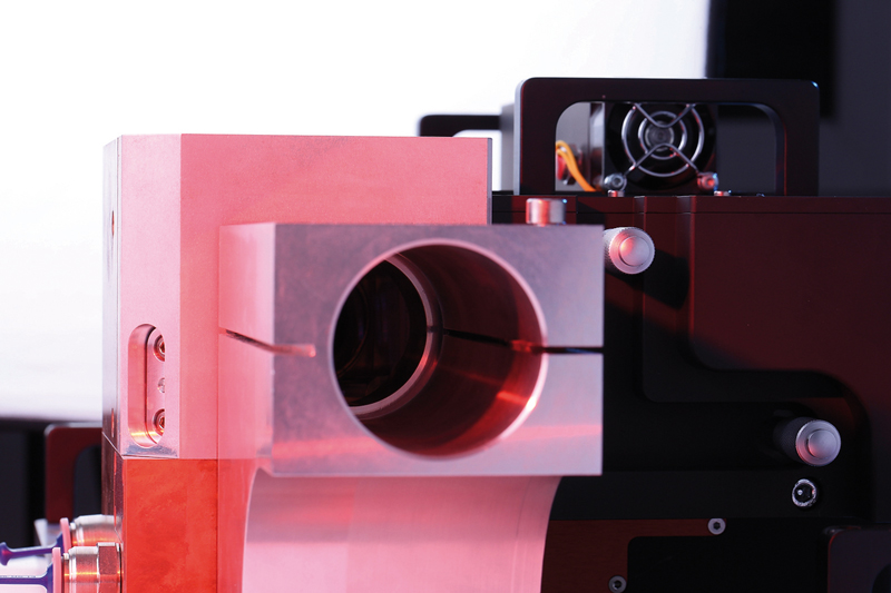 HighPower-LaserQualityMonitor-ビーム光源のビームパラメータの特長づけ - PRIMES Japan 株式会社